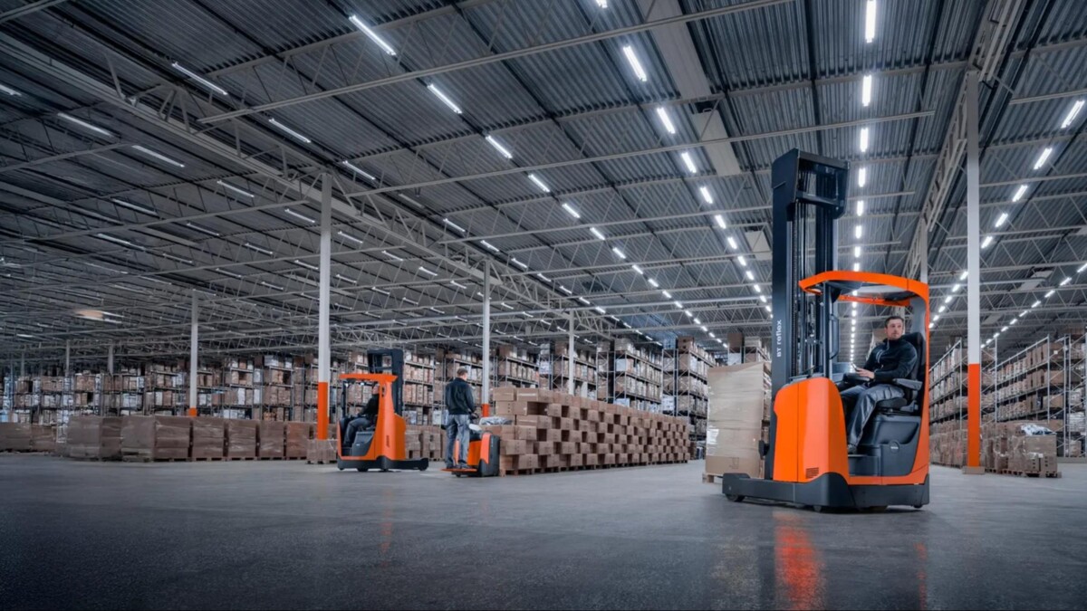 Heftruckbedrijf Prins Groep neemt concurrent uit Helmond over